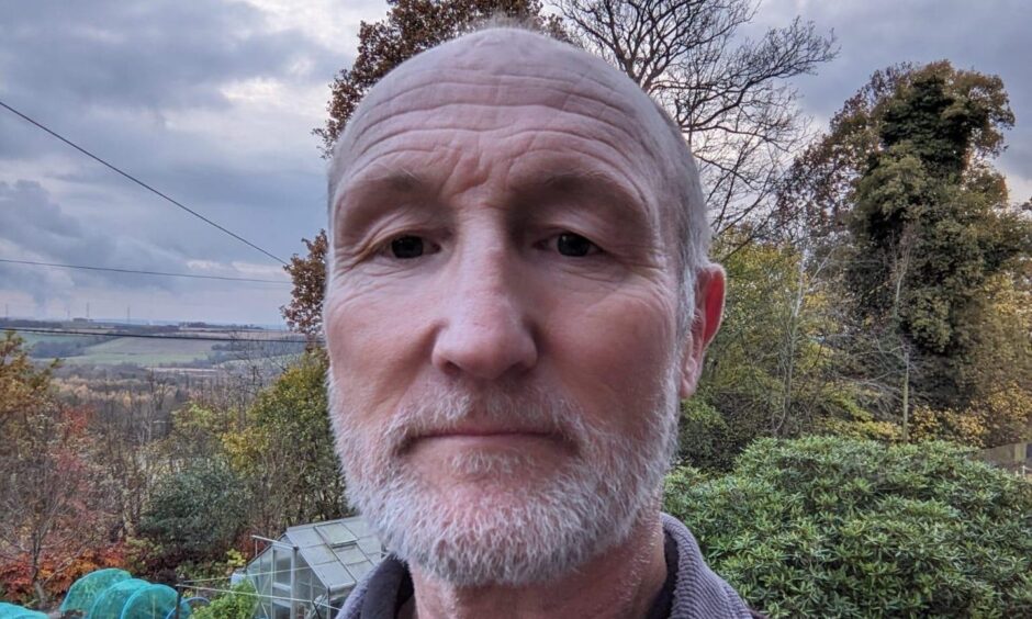 Fife telecom engineer's R100 broadband delay