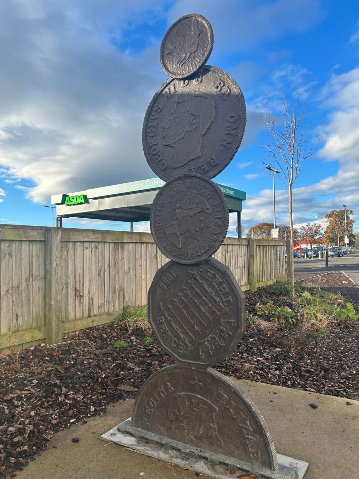 11 weird and wonderful statues in Dundee