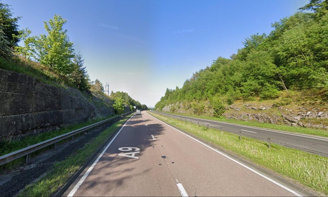 A9 partially blocked after two-car crash near Perth