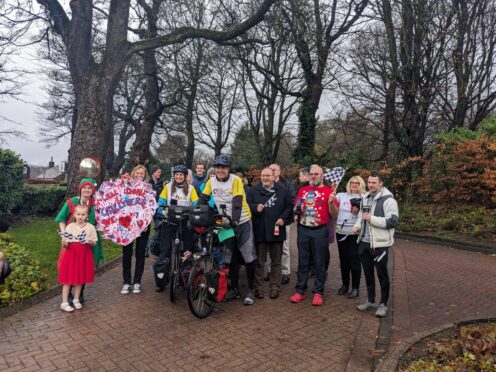 CHAS Rachel House welcomes round-the-world cyclists home to Kinross ...