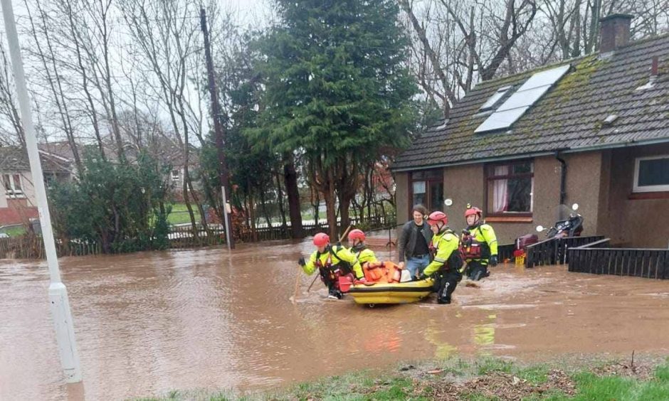 Cupar residents to get early flood warnings following flooding chaos