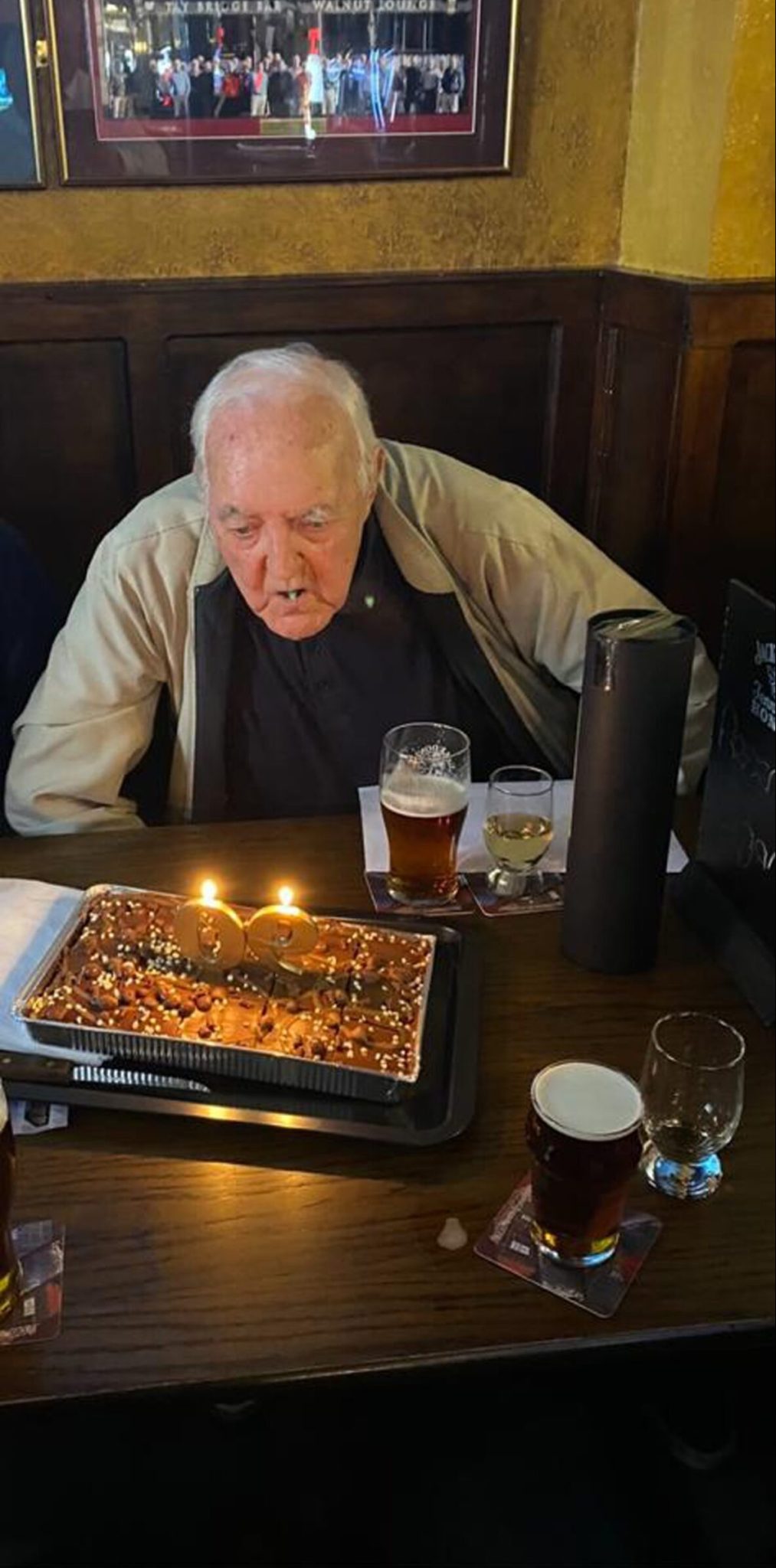 Dundee pub launch appeal after picture of beloved patron taken