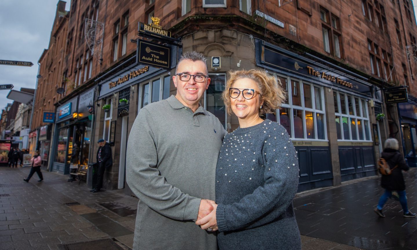 Couple giving up Perth's Auld Hoose pub after 21 years in charge