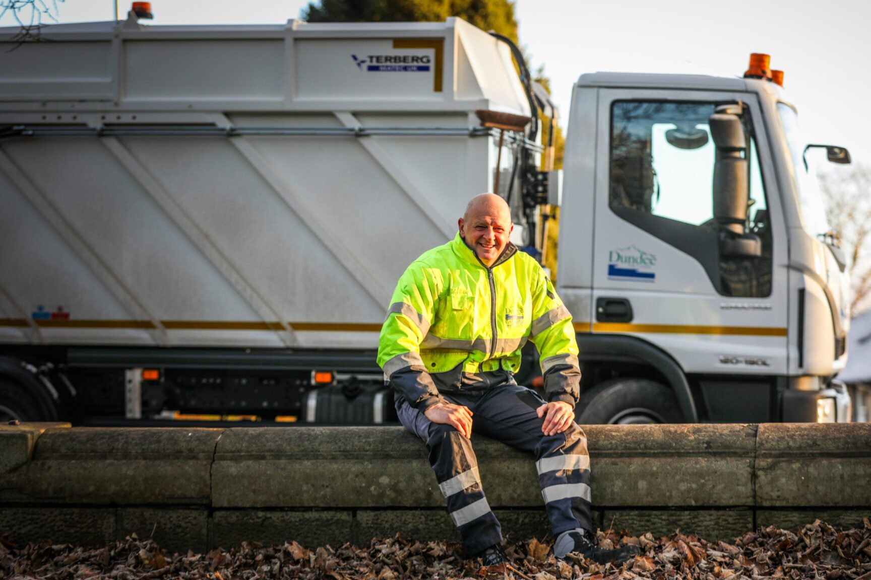 Dundee binman poet Gary shares advice for a happy 2024