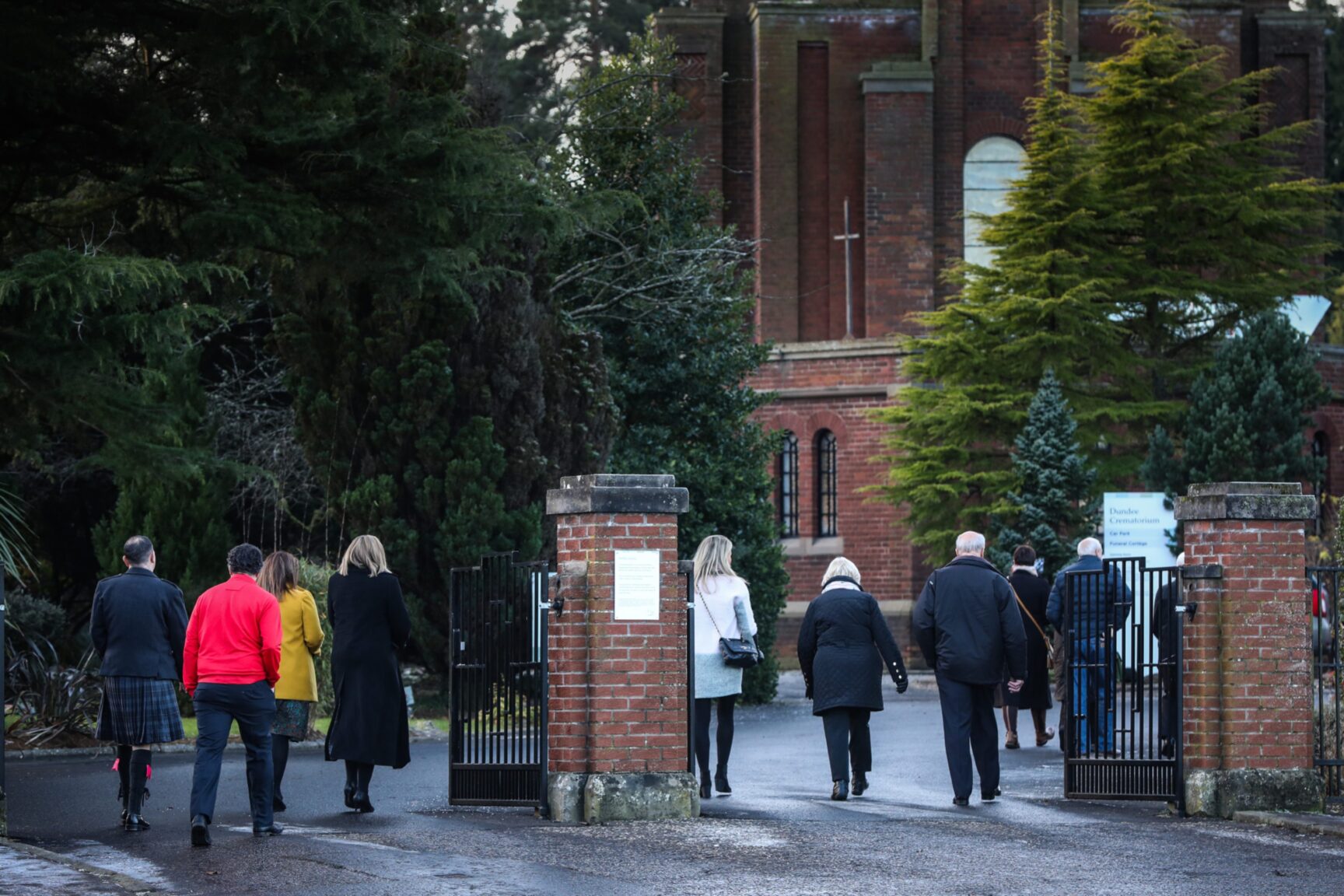 Kevin McAlpine: Funeral of caddie & Dundee United idol's son held