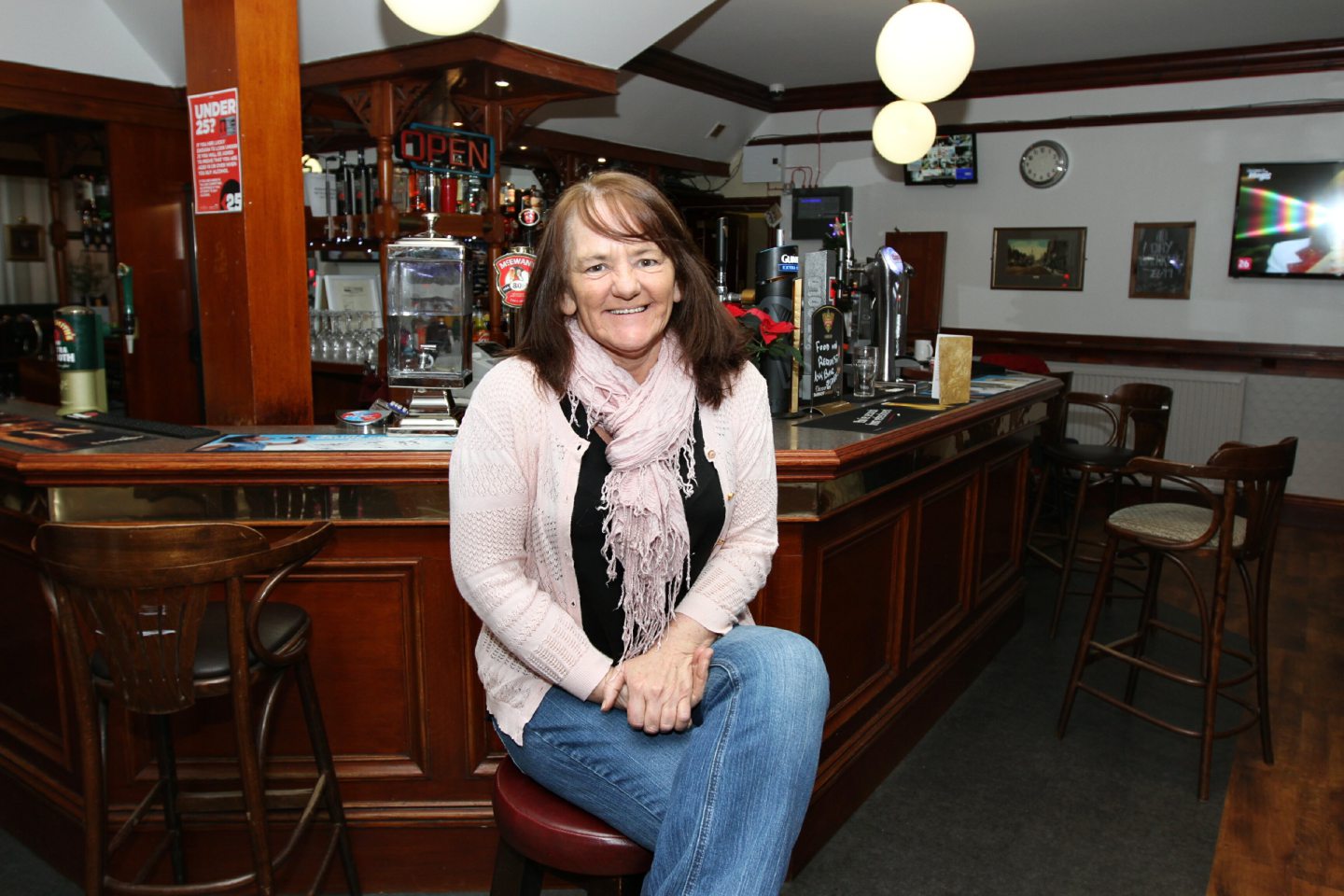 Dundee's Ambassador Bar closing in 'sad loss' for city