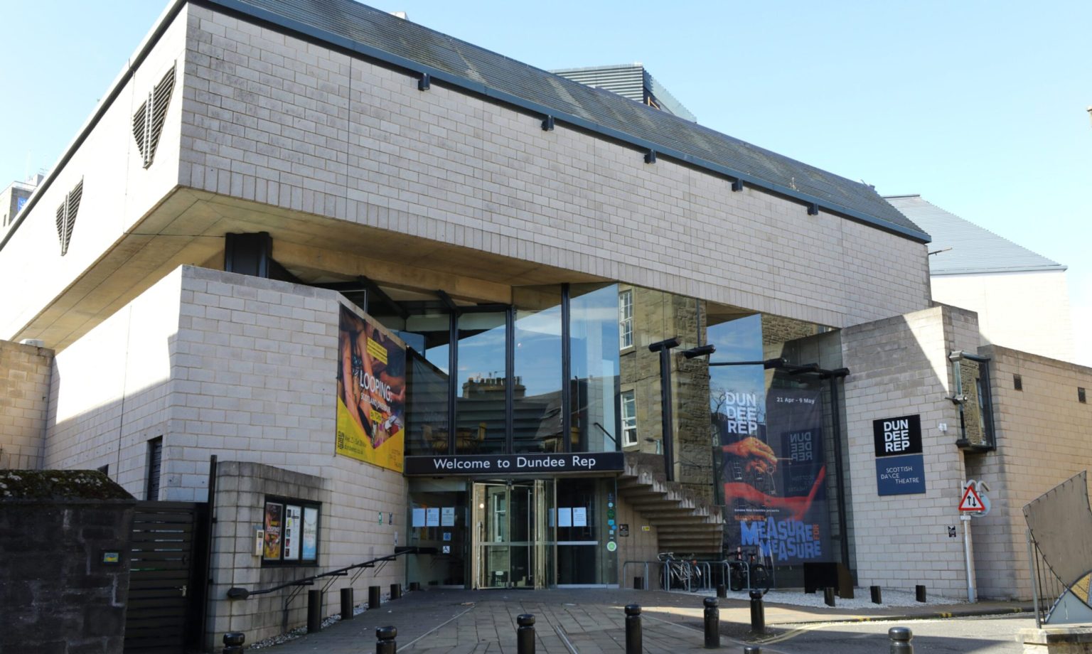 Dundee Rep set to run at 'substantial deficit' for several years