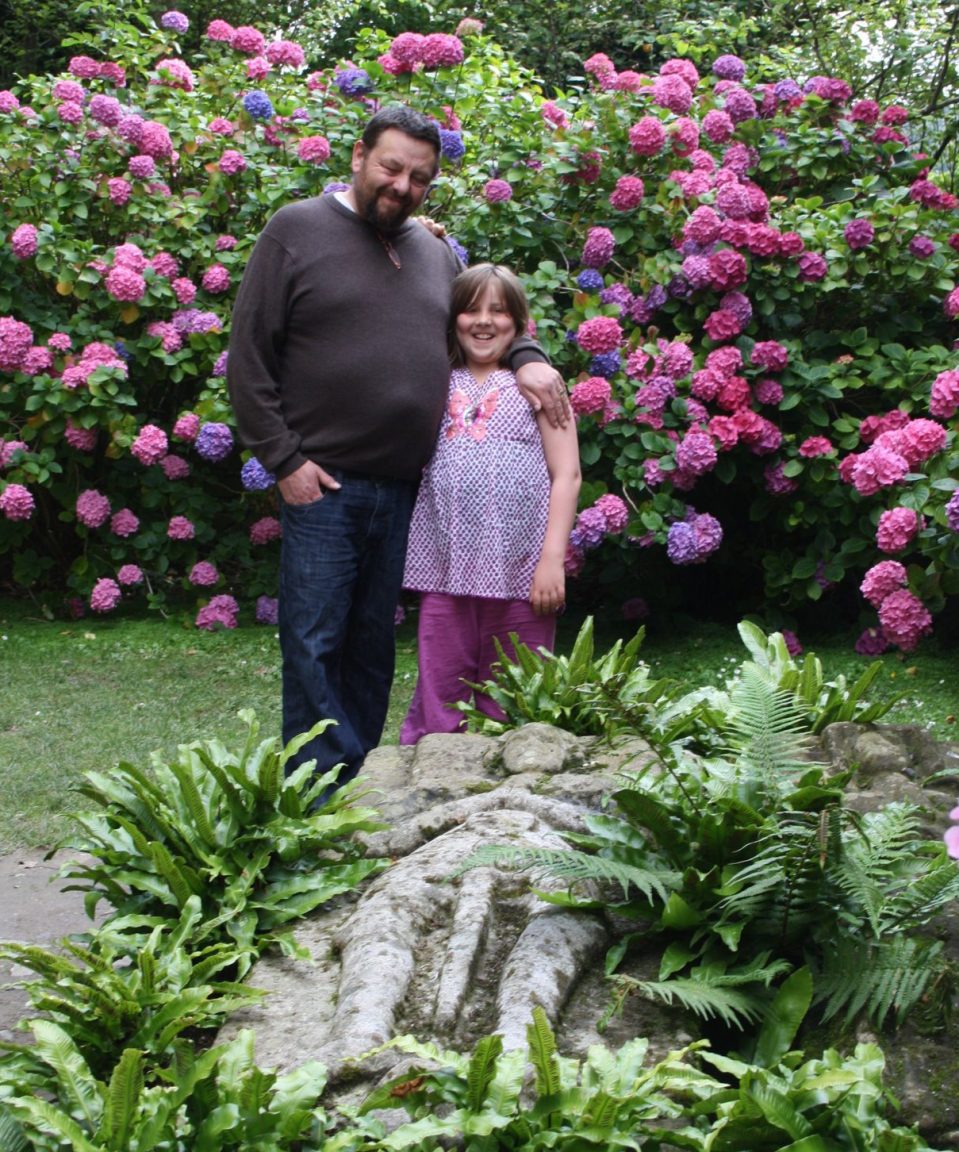 Dundee artist Francesca reveals impact of dementia on children