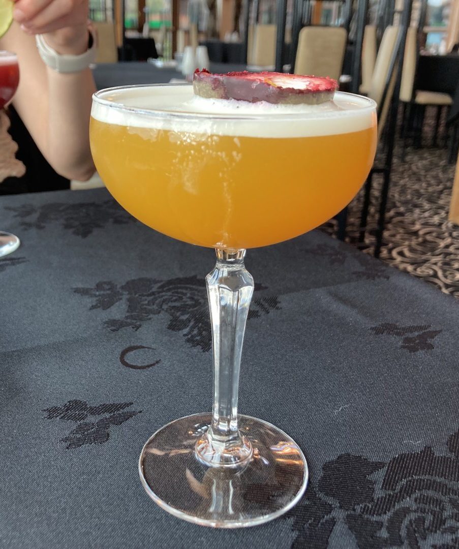 I review Angus restaurant at Piperdam with 1.5 TripAdvisor score