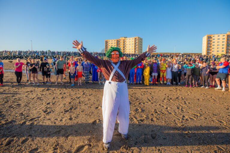 Kirkcaldy Loony Dook: Best pictures of New Year's Day dip