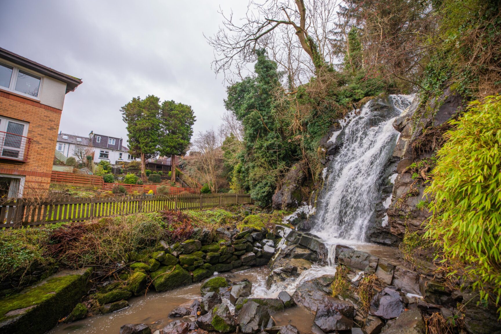 'Hidden' waterfall near Perth city centre becomes tourist attraction