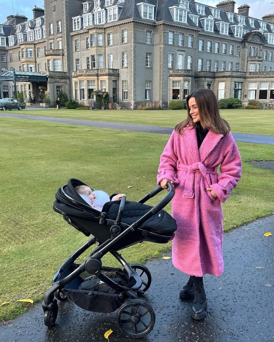 Kirsten Cameron: Perth influencer 'couldn't hide' postnatal struggles