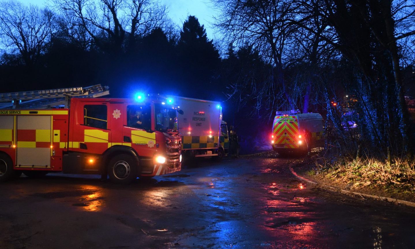 Man taken to hospital after 'falling into gorge' at Perth beauty spot