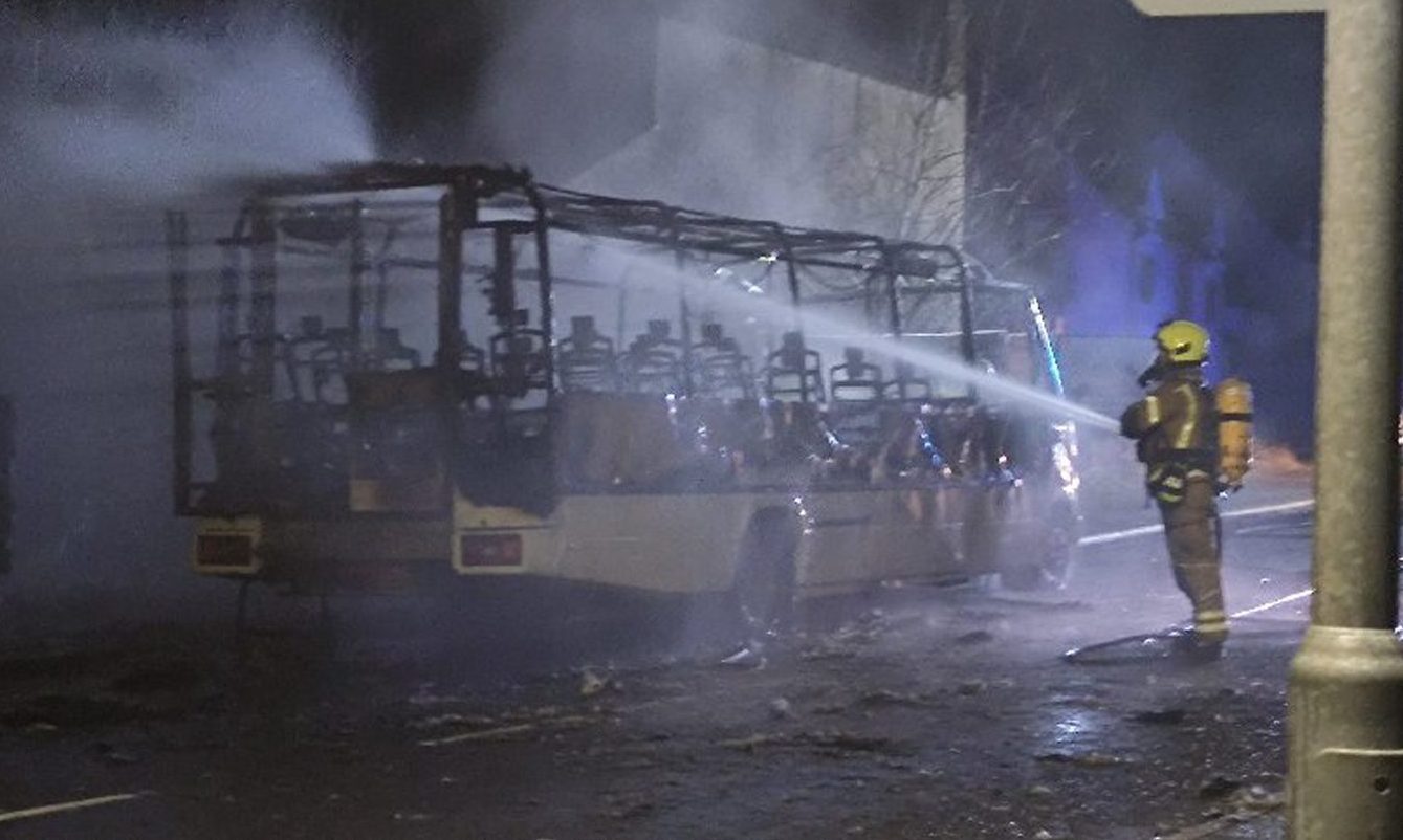 Video: Minibus destroyed in fire on Meigle road