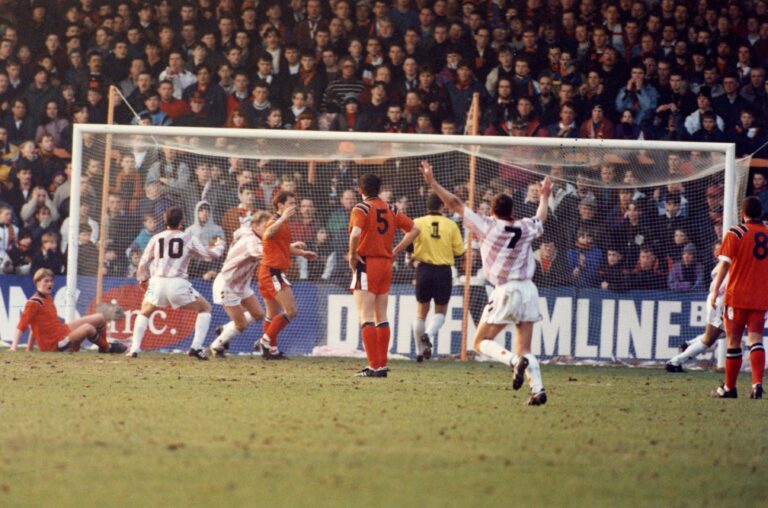 Dundee United vs Motherwell was a Scottish Cup classic in 1994