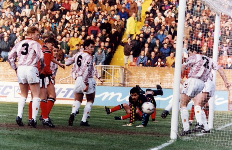 Dundee United vs Motherwell was a Scottish Cup classic in 1994
