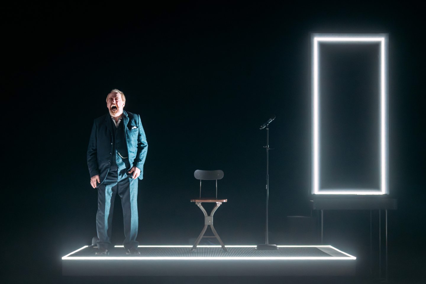 REVIEW: Shetland star Forbes Masson shines in Jekyll and Hyde