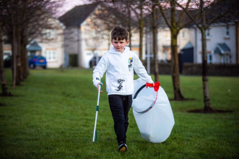 Meet litter picking hero Zander keeping Broughty Ferry clean