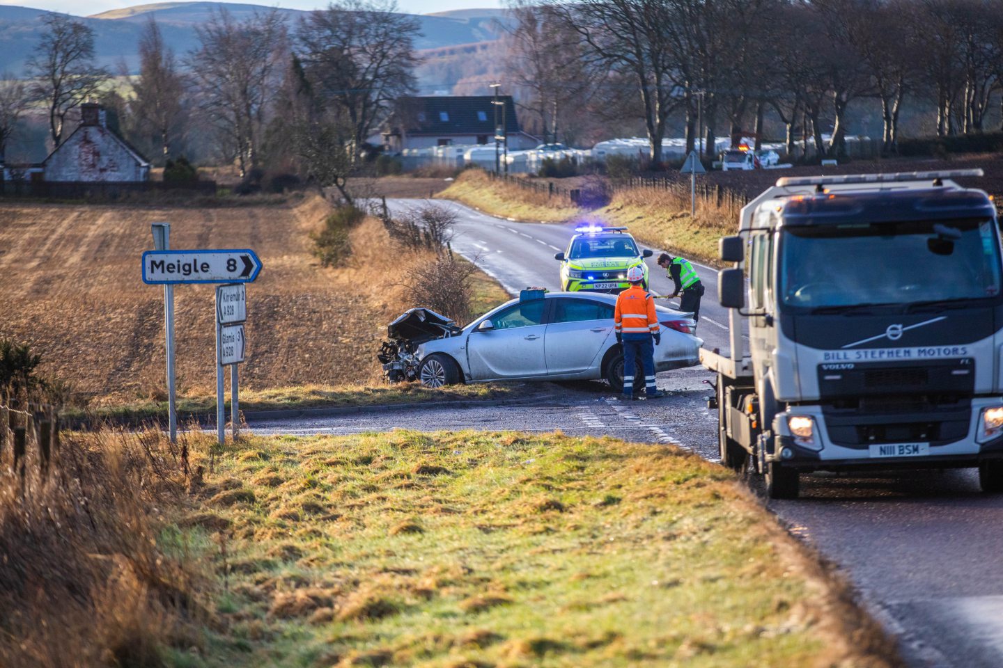 Emergency services at crash between Kirriemuir and Glamis
