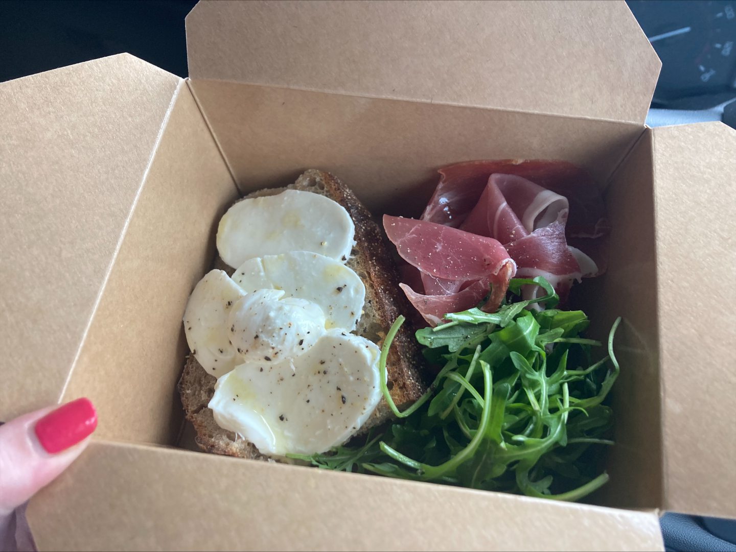 We review new 'Instagrammable' Dundee coffee shop Höfn