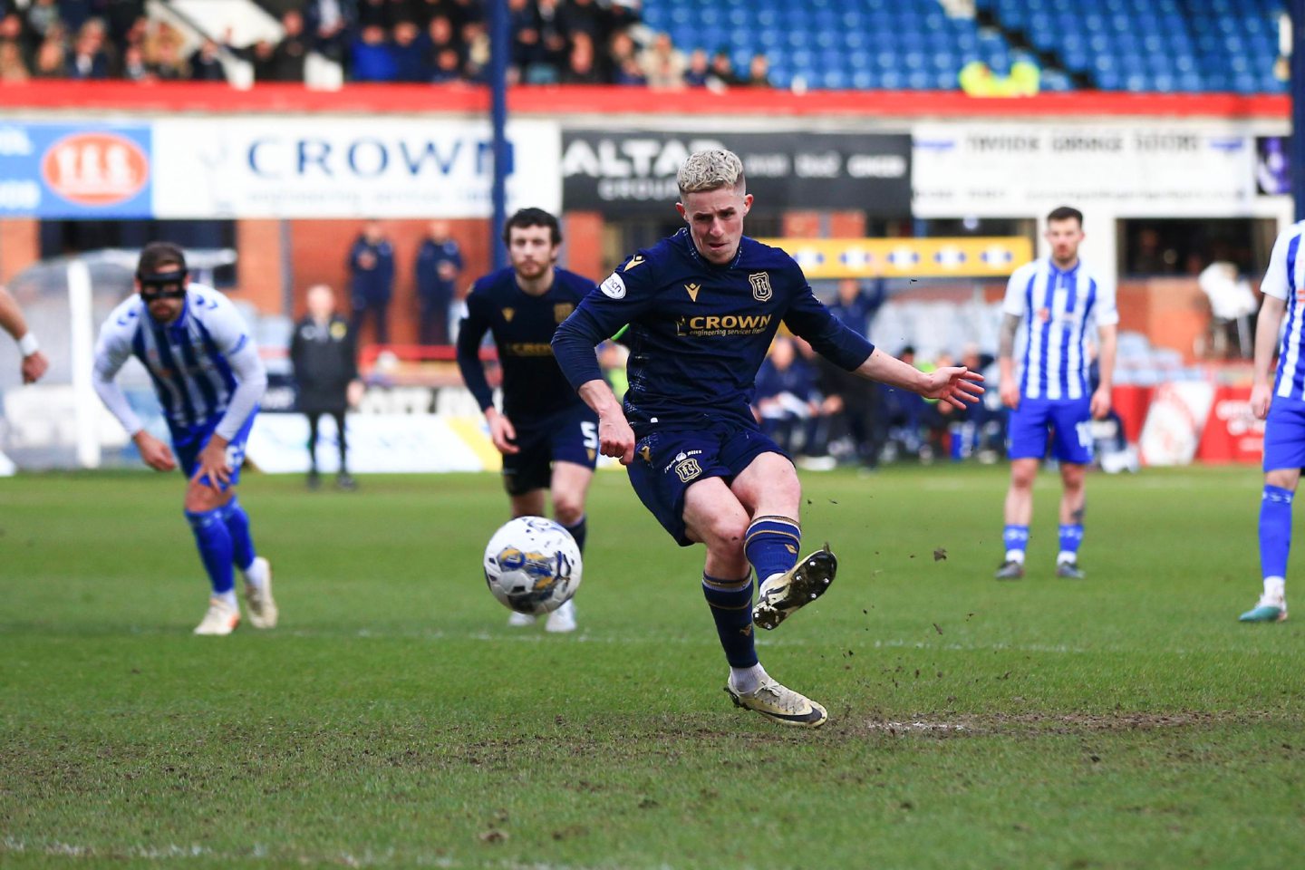 Dundee FC star Luke McCowan opens up on new contract wish