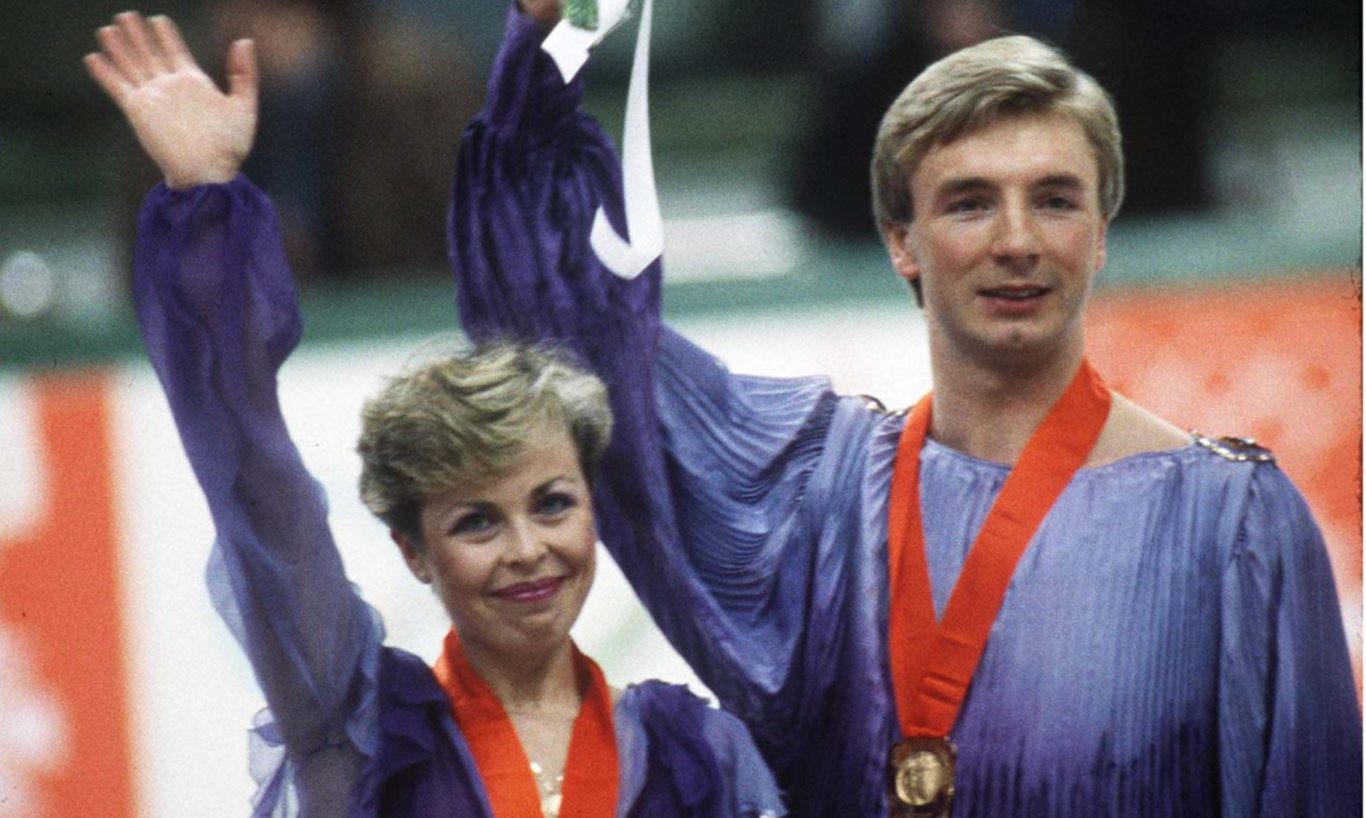 Olympic champion Christopher Dean helps Dundee skaters