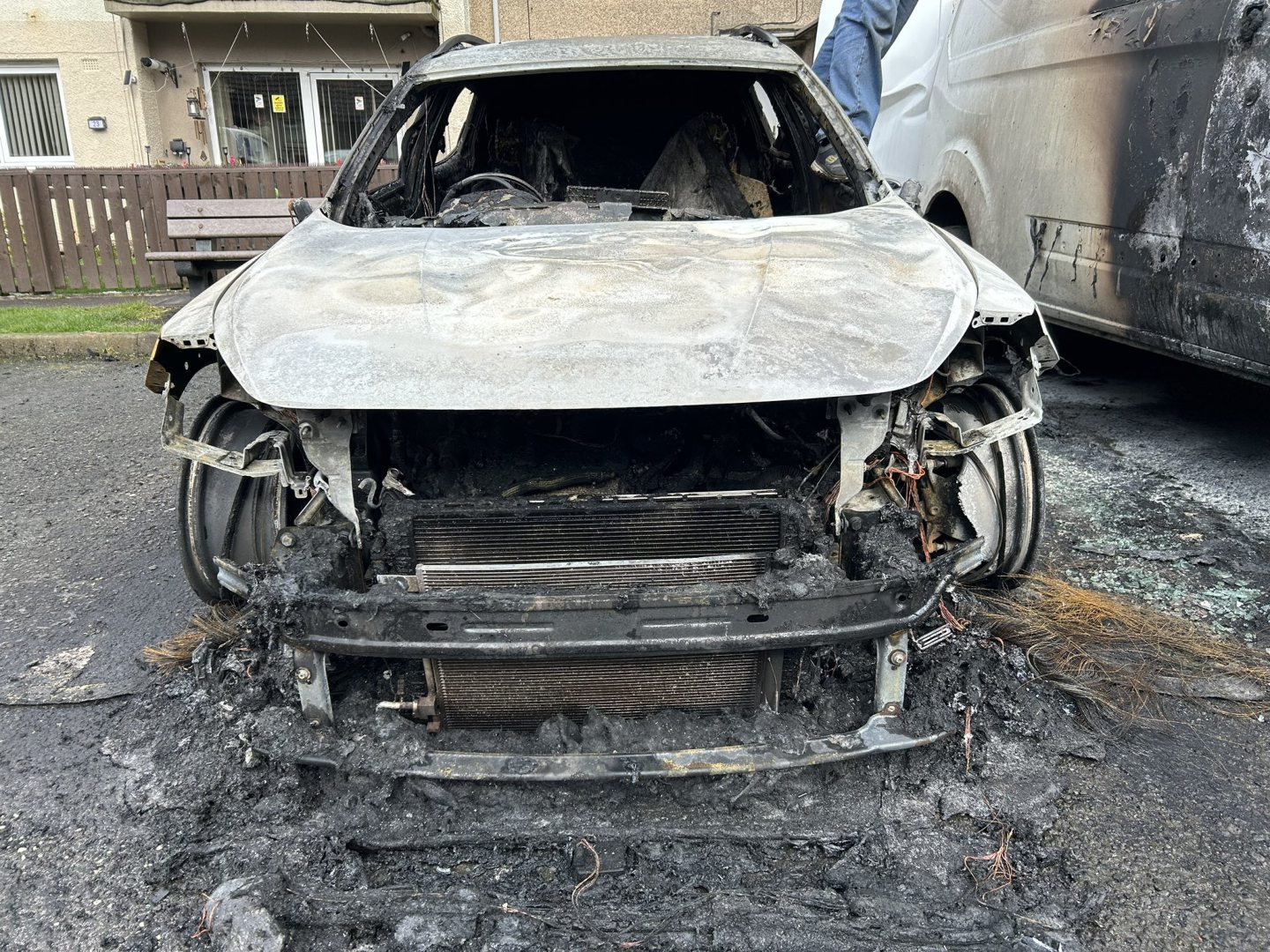 Leslie car explosion destroys vehicles as locals feared for homes