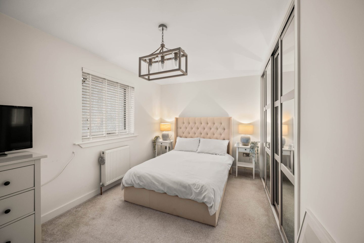 Chance to own end-terrace villa in Broughty Ferry for £155k