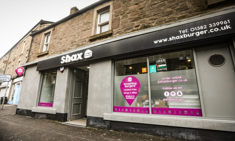 Shax Burger in Dundee serves smashing food on our review
