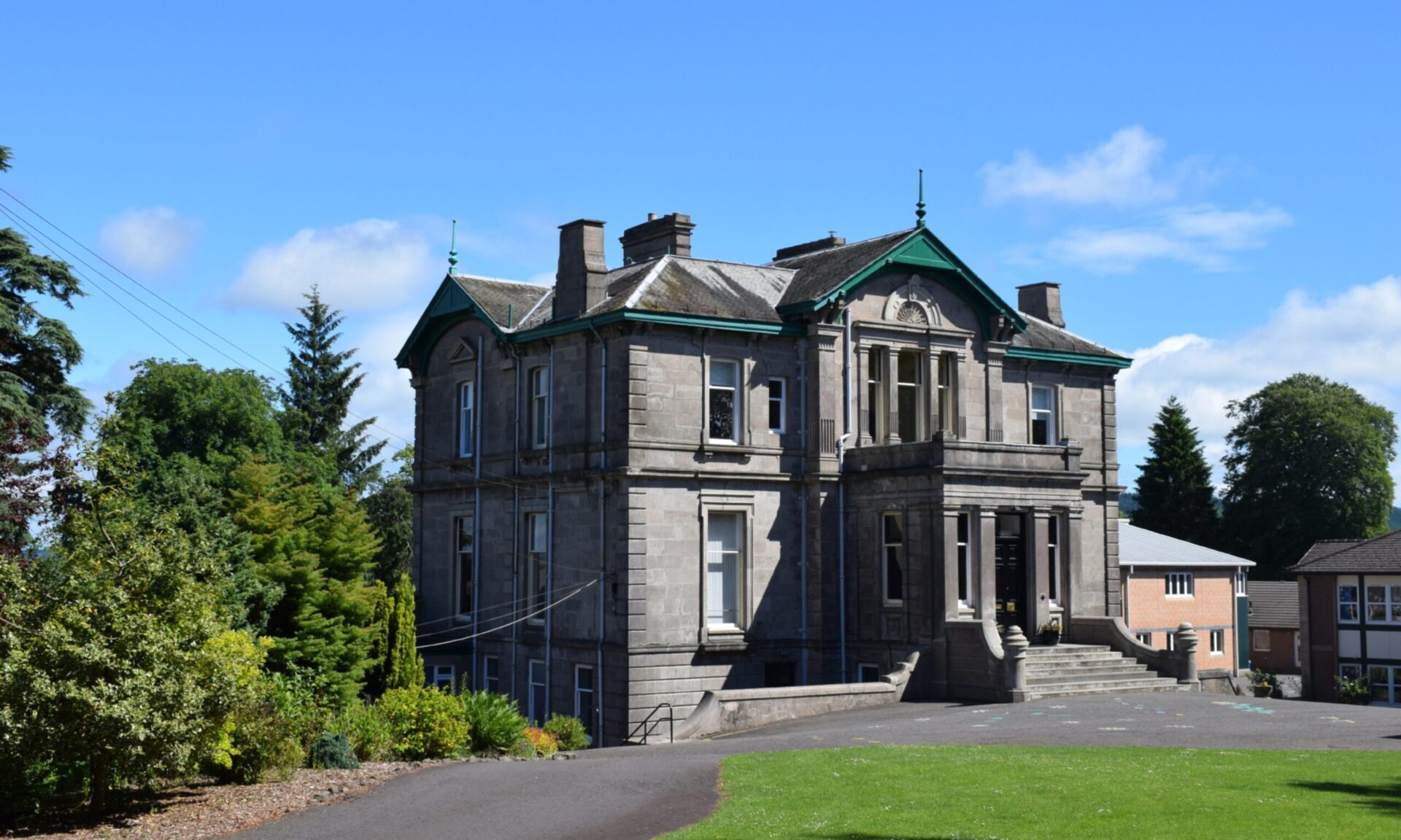 Craigclowan School teachers strike again over pensions row