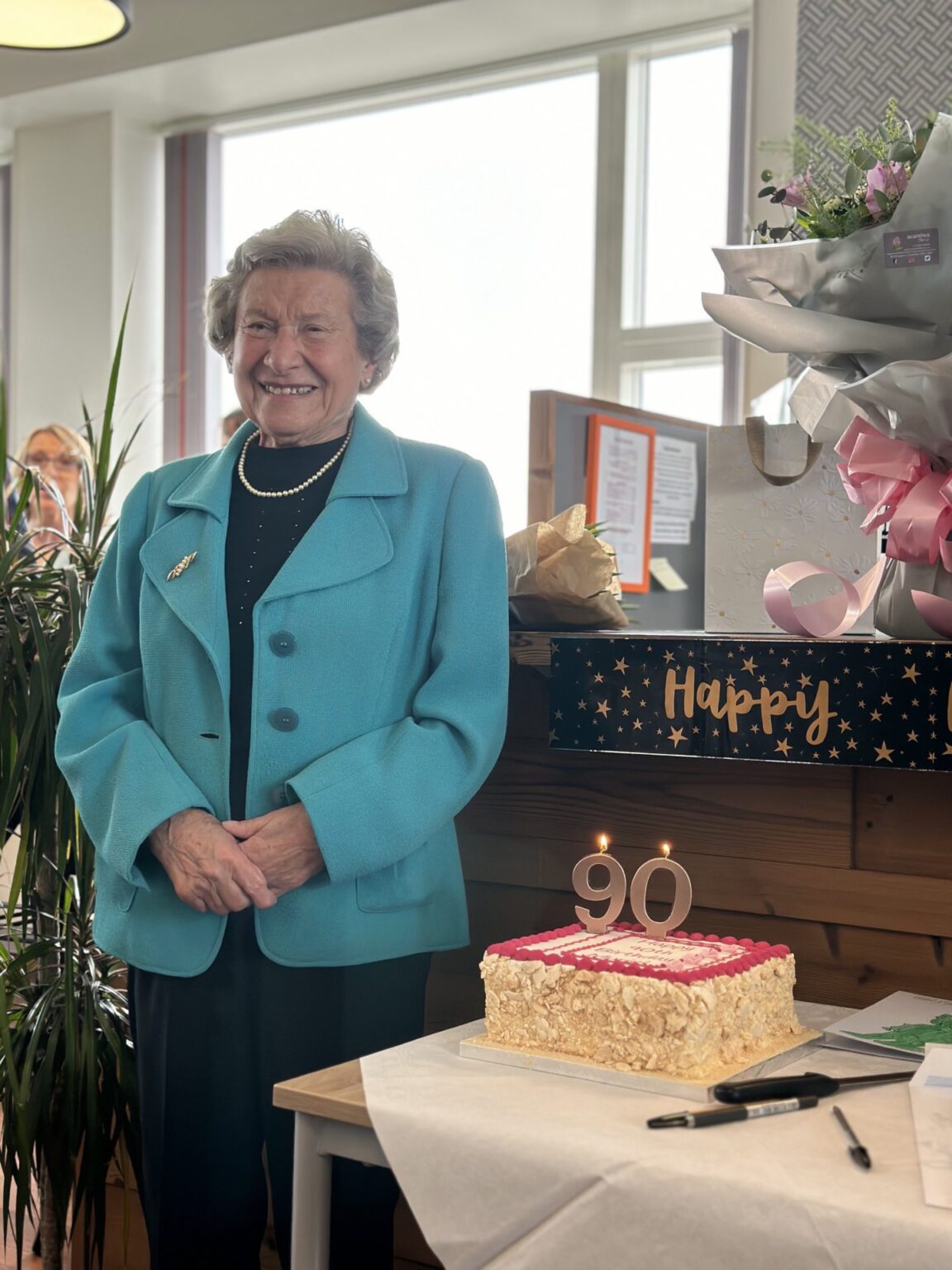 Muriel Duncan: Dundee University worker celebrates 90th birthday