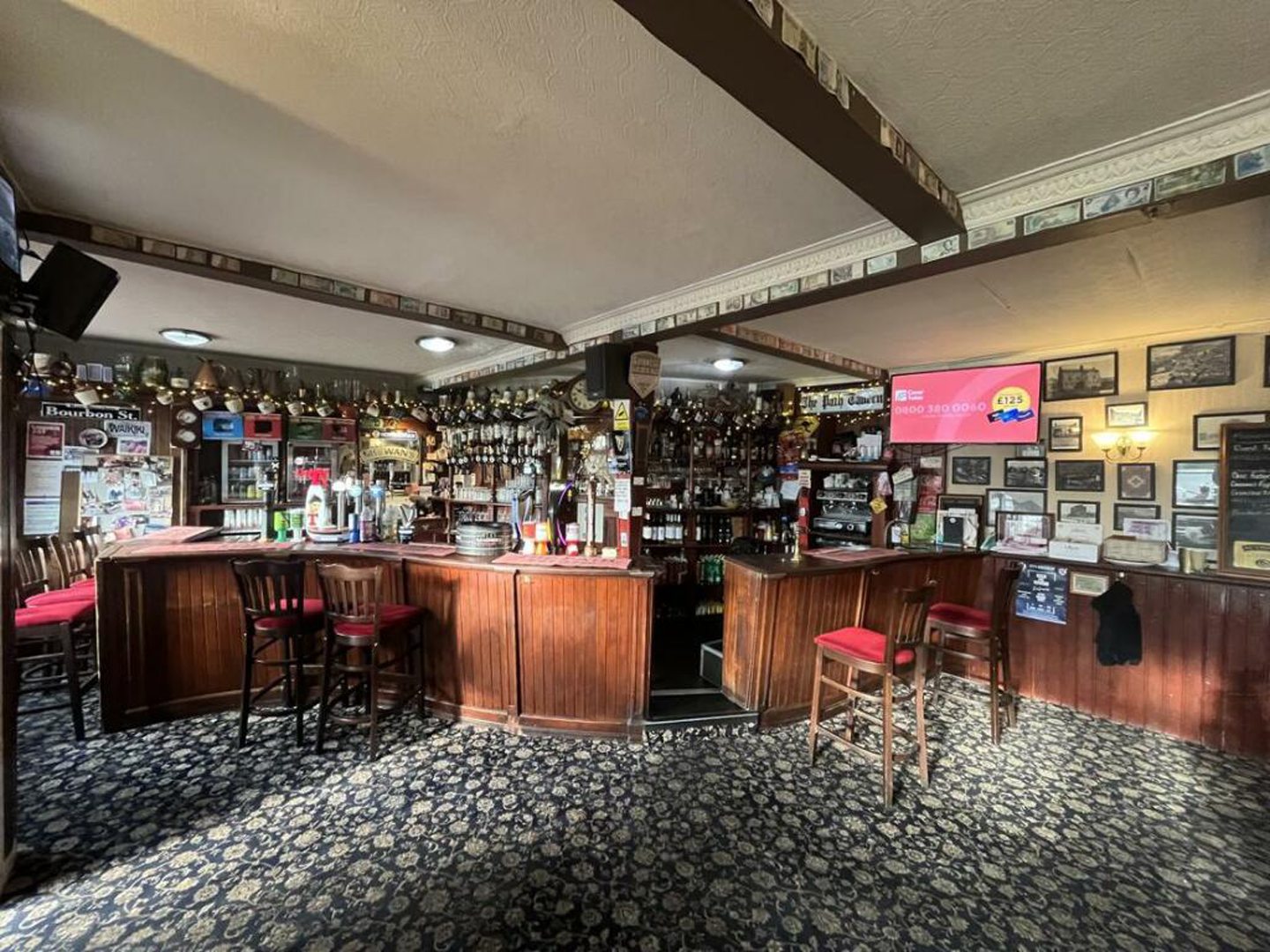 Path Tavern pub in Kirkcaldy for sale for nearly £600k