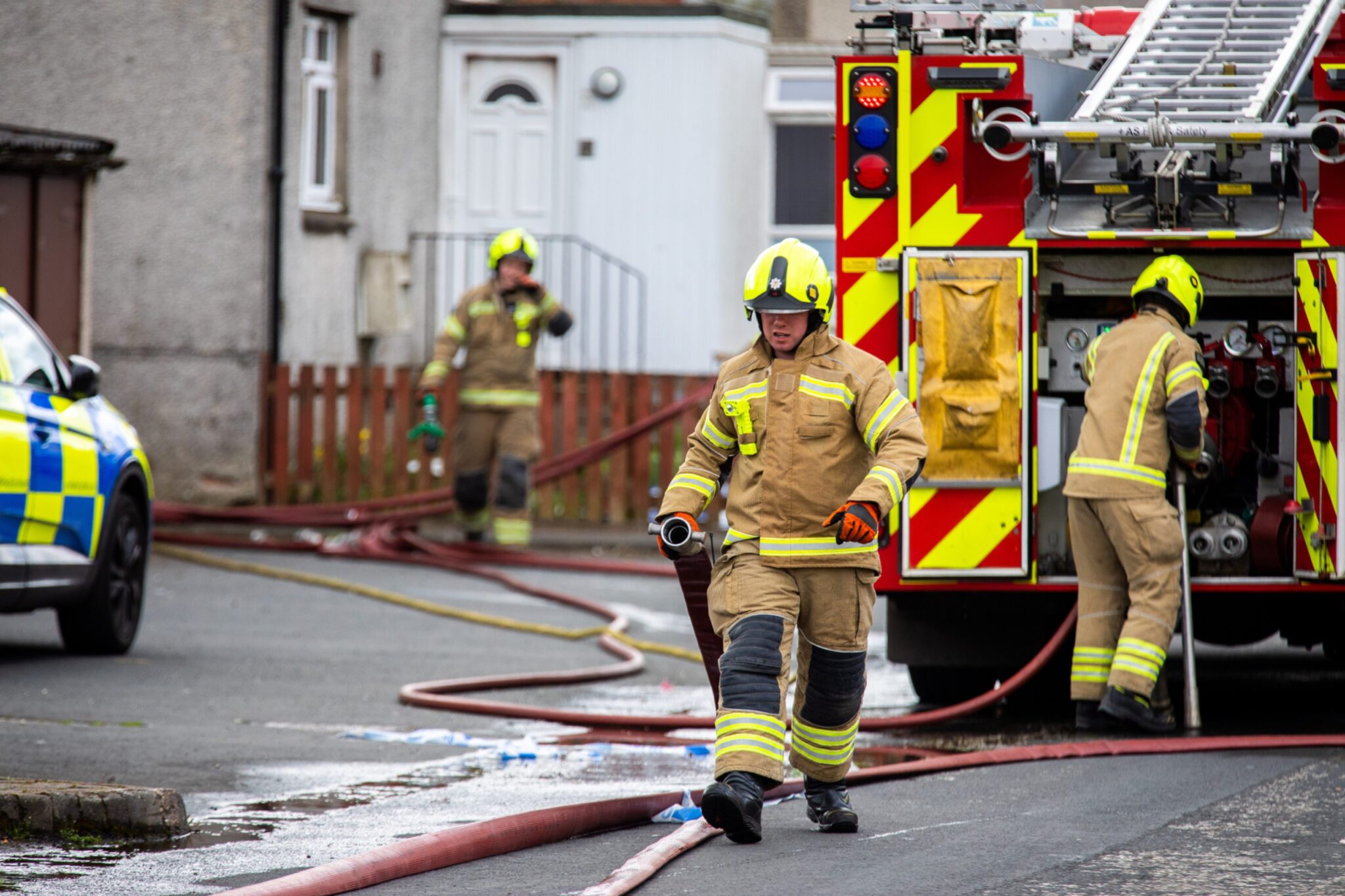Crews called to house fire on Carfrae Drive in Glenrothes