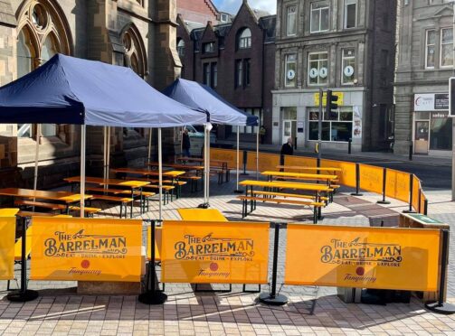 The Barrelman: Dundee pub bids to reopen beer garden