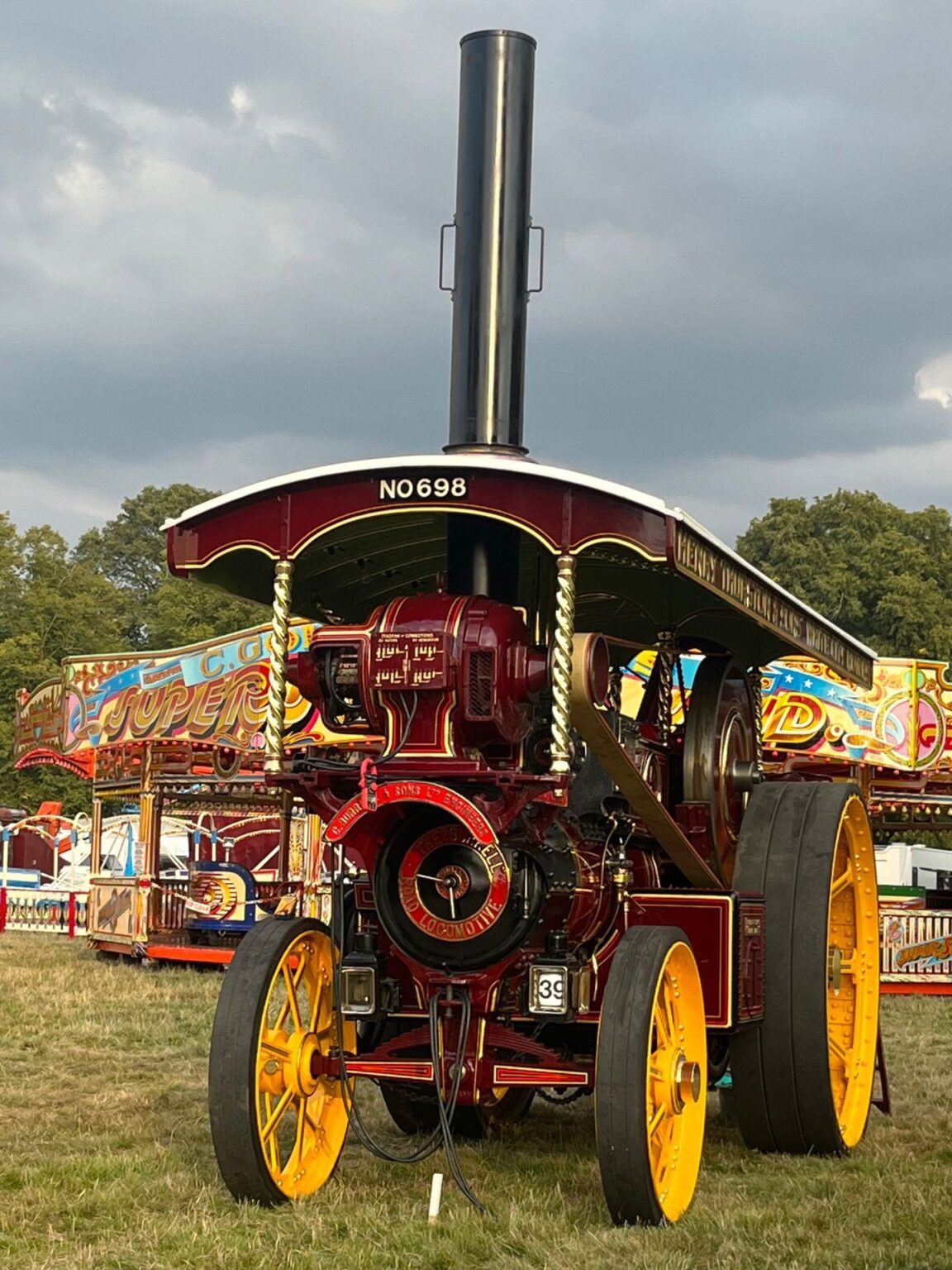 Watch as 117-year-old steam engine rolls up outside Angus primary
