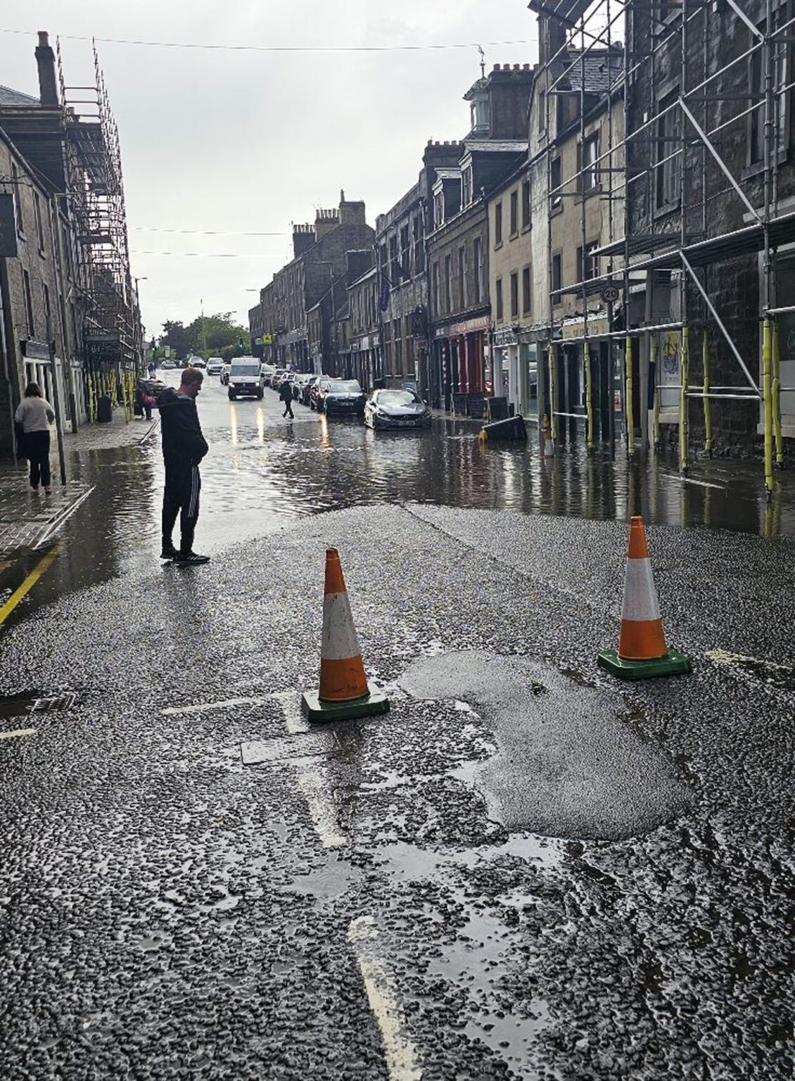 Tornado-shaped cloud in Dundee as floods hit Tayside and Fife