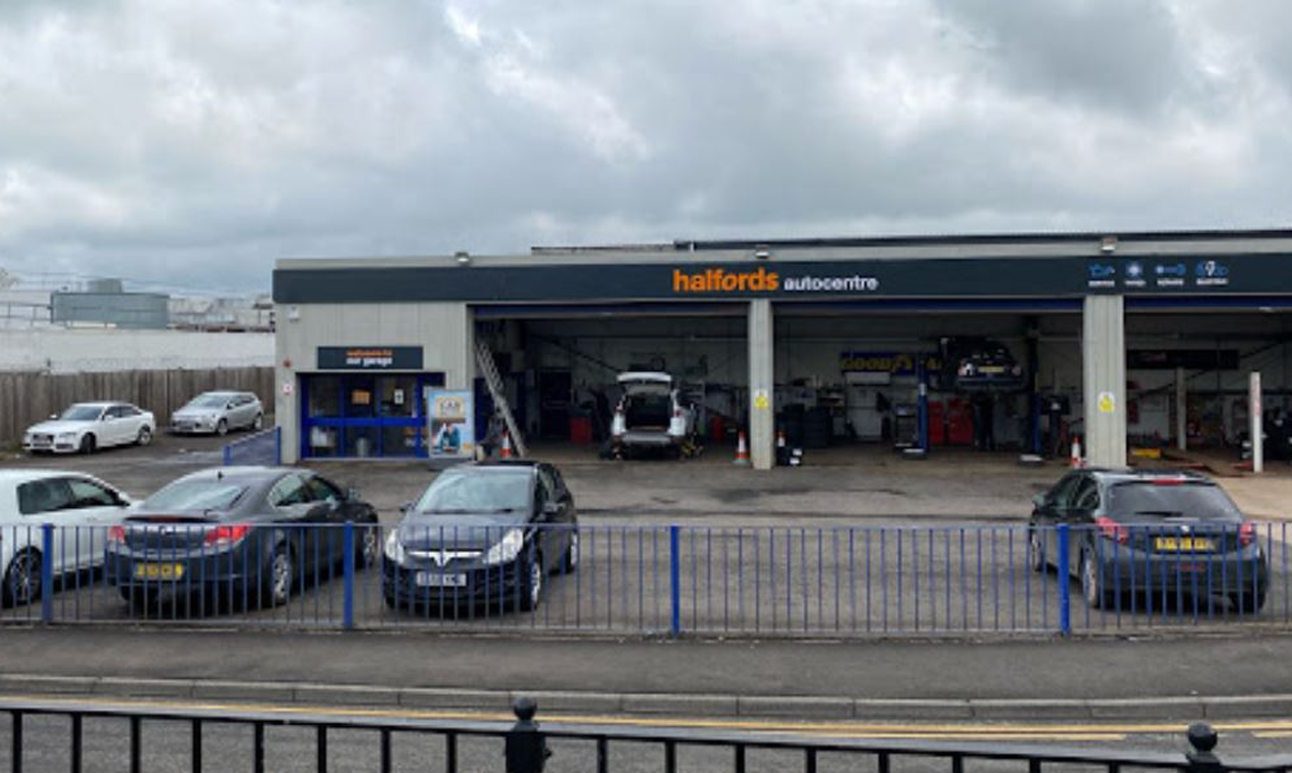 Blairgowrie Halfords Autocentre to close next month