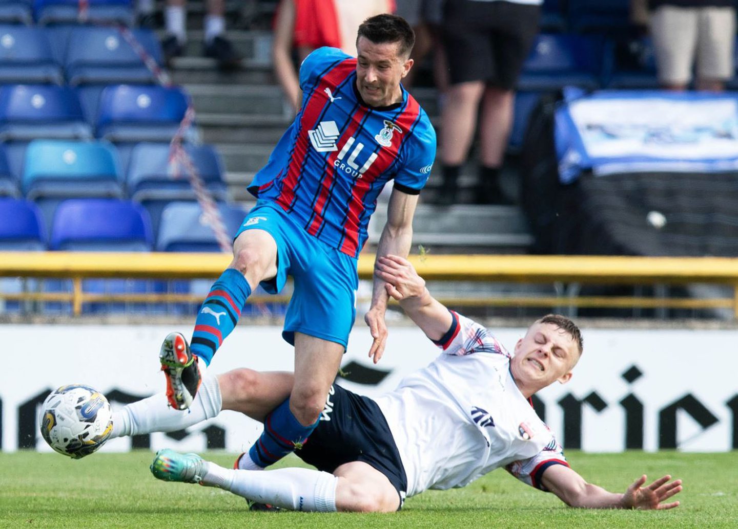 Highly-rated Dundee FC kid Luke Graham signs new deal
