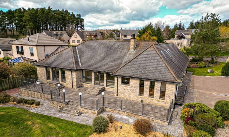 Luxury £650k Piperdam home has indoor swimming pool.