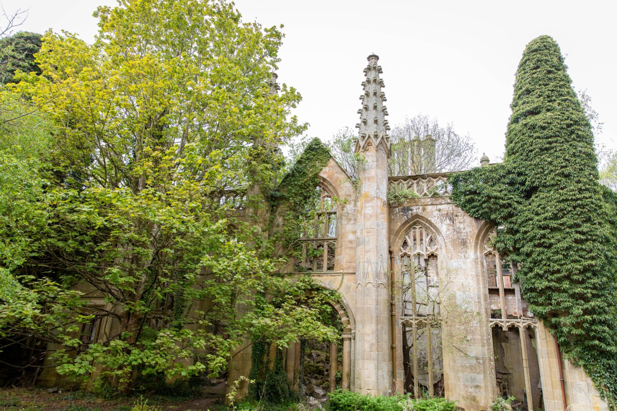 We explore abandoned Crawford Priory near Cupar
