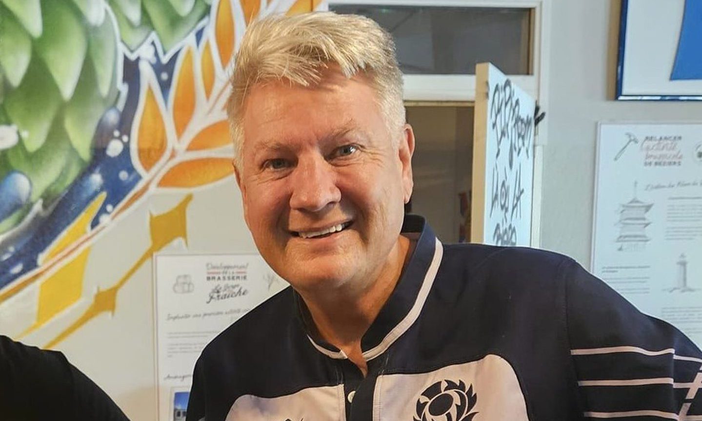 Rugby-mad ex-pat Angus leads £32k effort for Scots charities