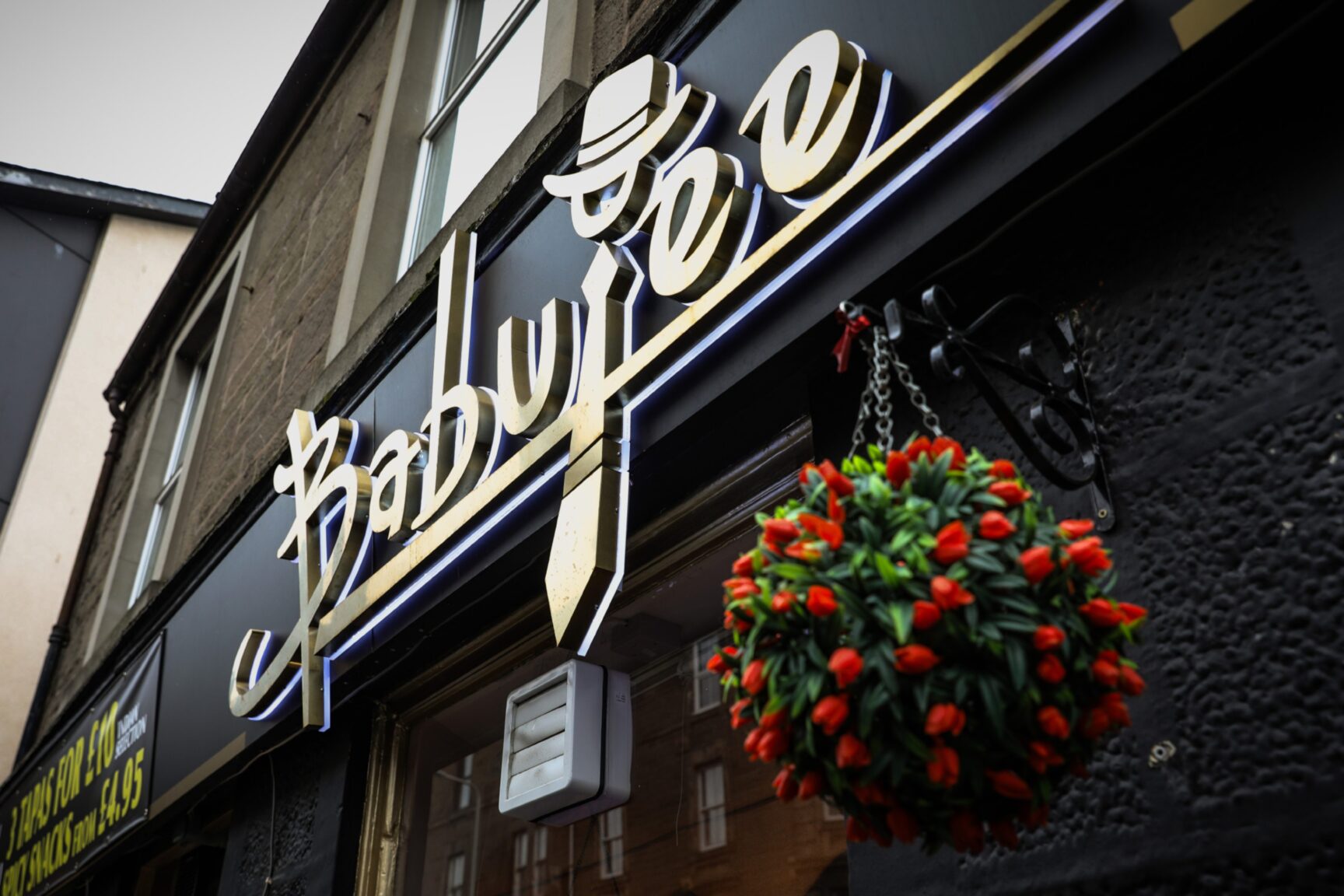 Vegan tikka masala and more at Indian restaurant Babujee Dundee