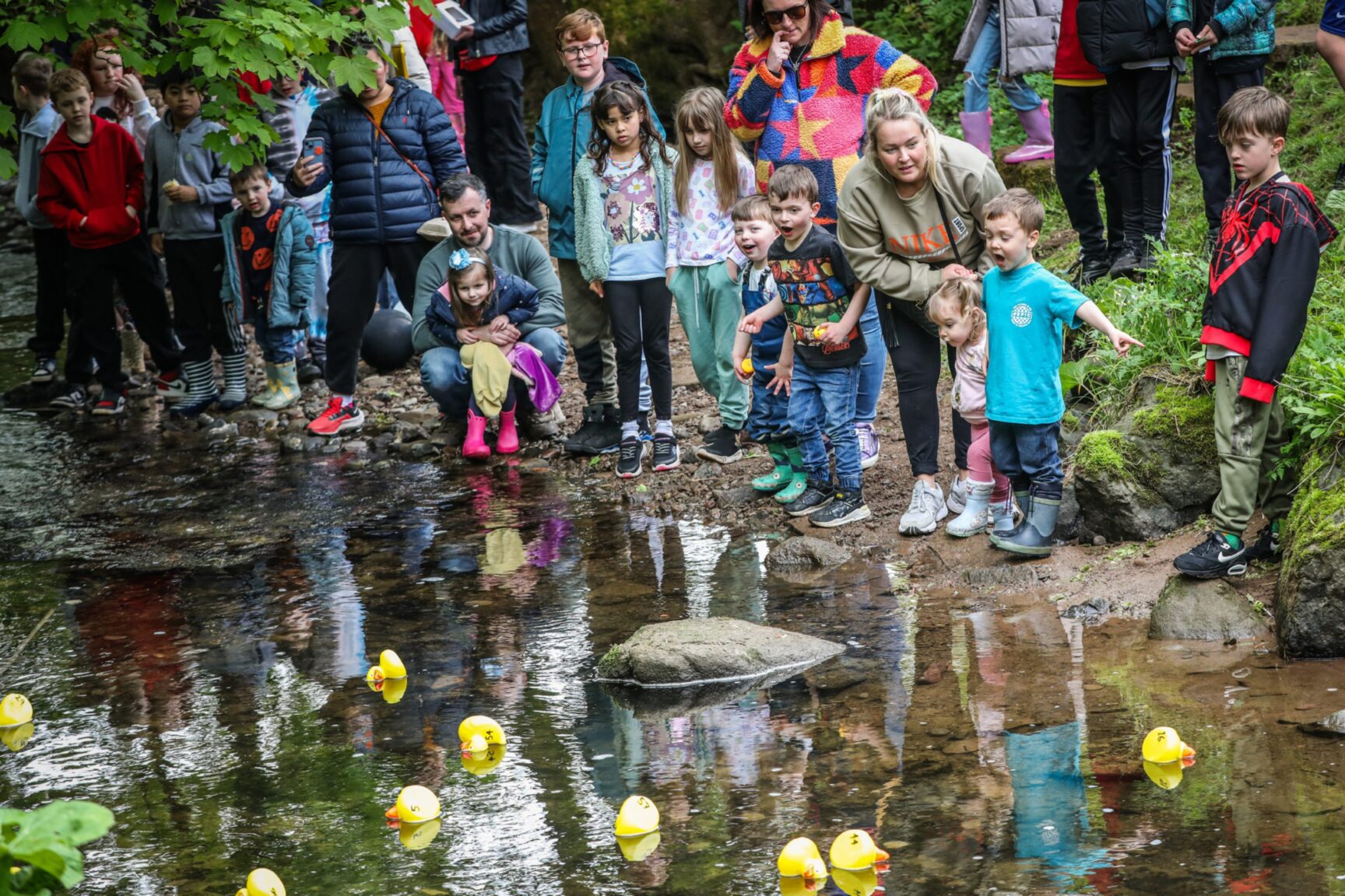 Best pictures of Barry Mill duck race family fun