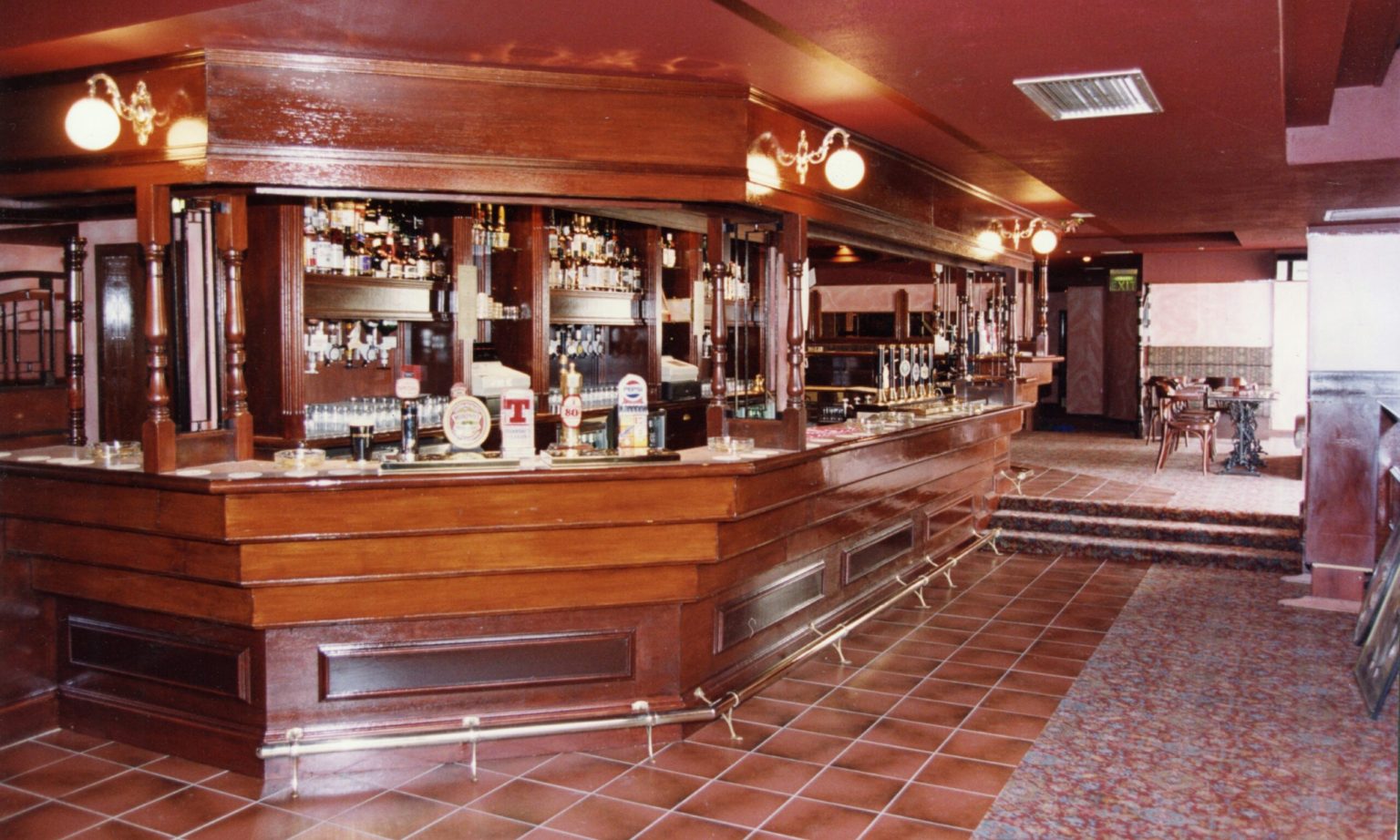 G.L. Wilson Dundee: Images take us inside city's 'friendly store' once more