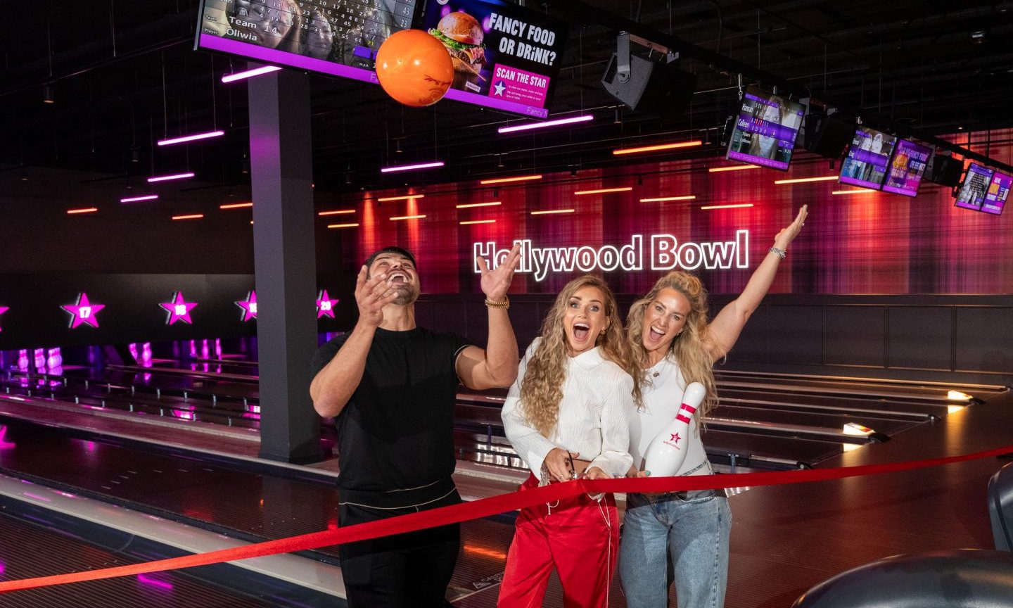 Sheli McCoy & Love Island stars at Hollywood Bowl Dundee party