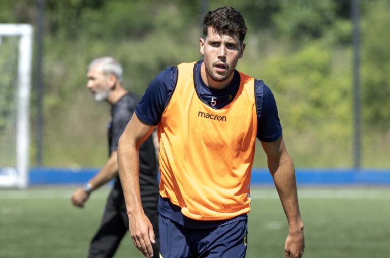 Jack Sanders had talks with 2 ex-St Johnstone bosses before move