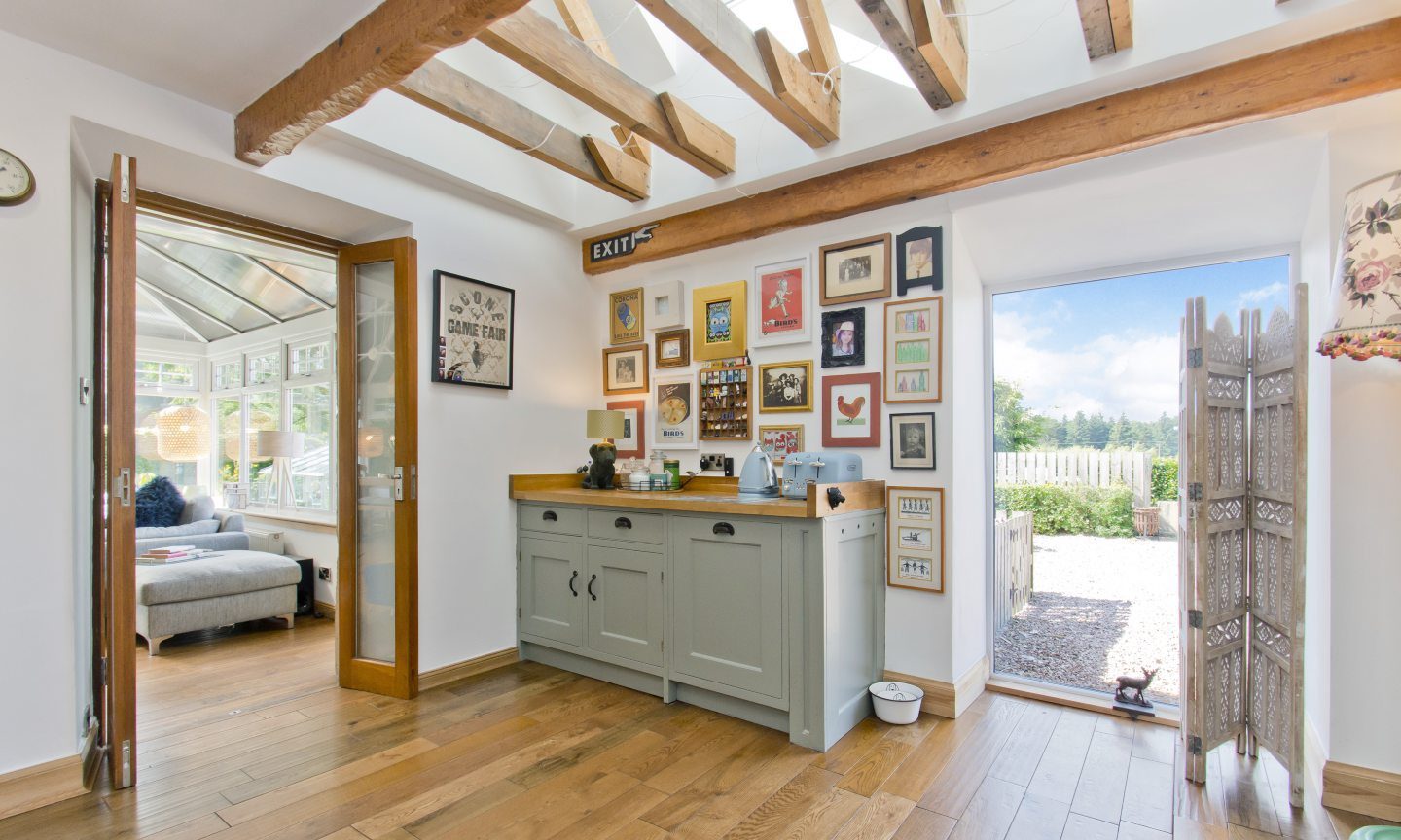 Fife country house with 2 log cabins and stone bothy