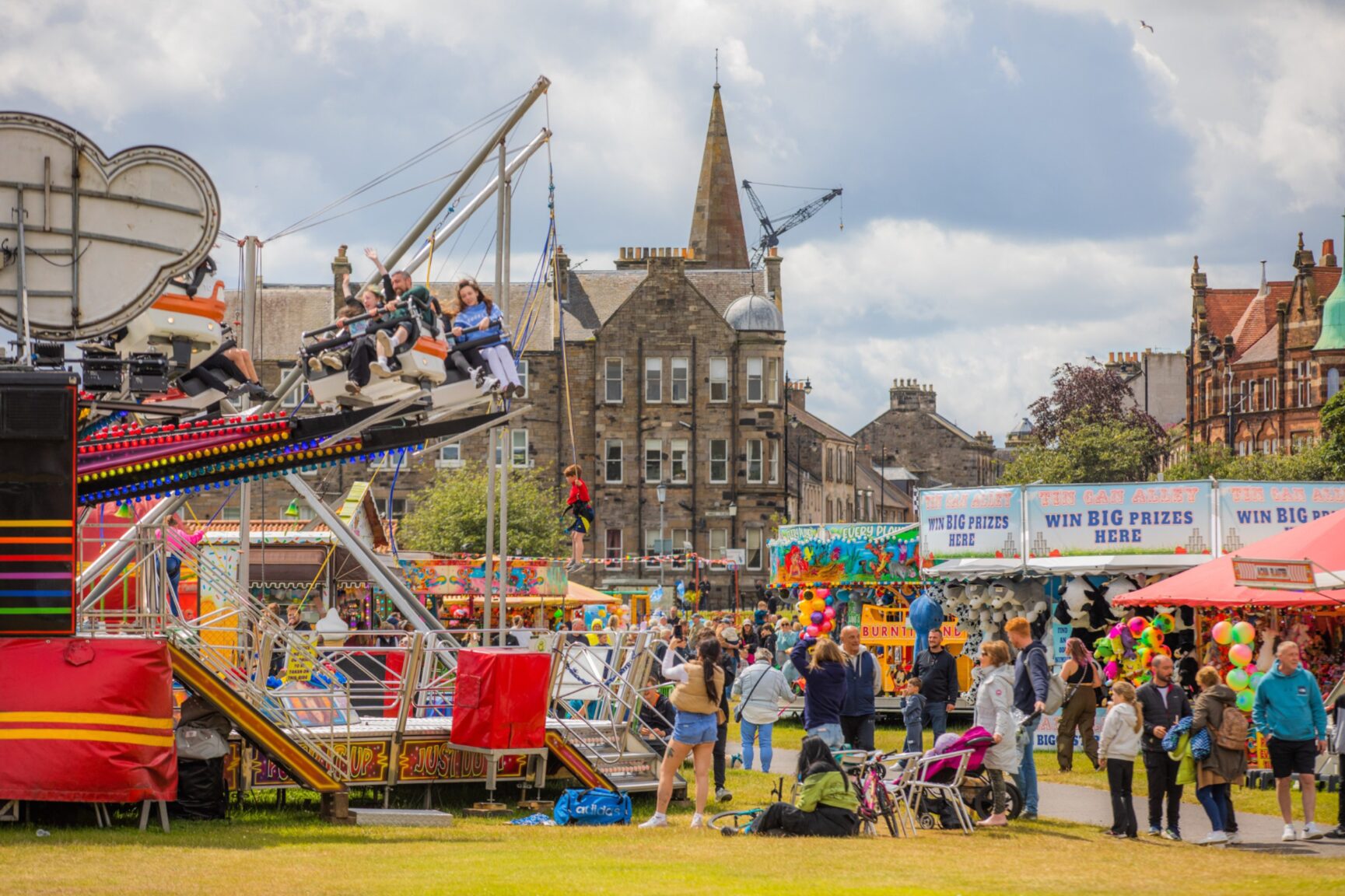 Burntisland Fairground pictures as thrill-seekers enjoy the fun