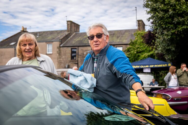 Best pictures as Strathmore Classic Car tour takes to the road