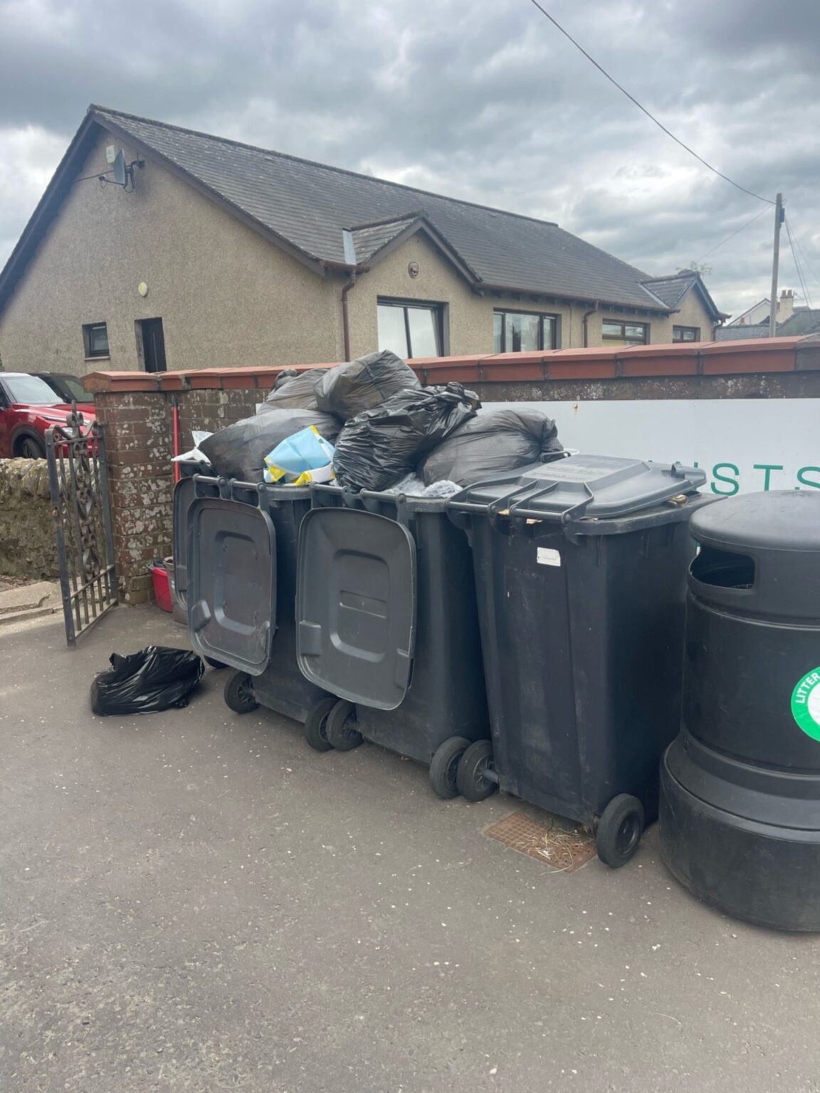 Angus Council slammed over Birkhill rat fears and bin bag advice